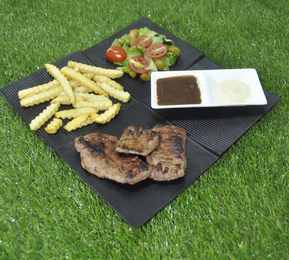 Lunch at PD Ostrich Farm C (2 Adults + 2 Kids) – Negeri Sembilan Family ...