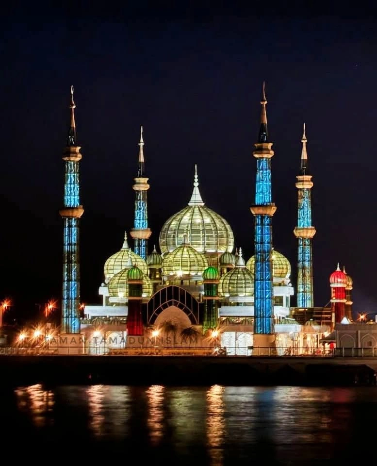 Masjid Kristal Kuala Terengganu – The Sparkling Gem of Islamic ...
