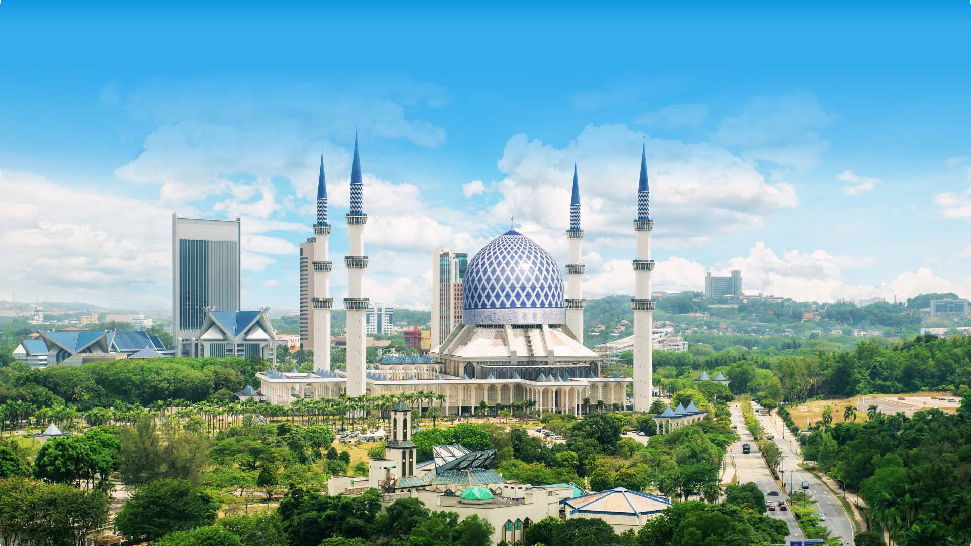 Masjid Sultan Salahuddin Abdul Aziz Shah Shah Alam – Malaysia’s Iconic ...